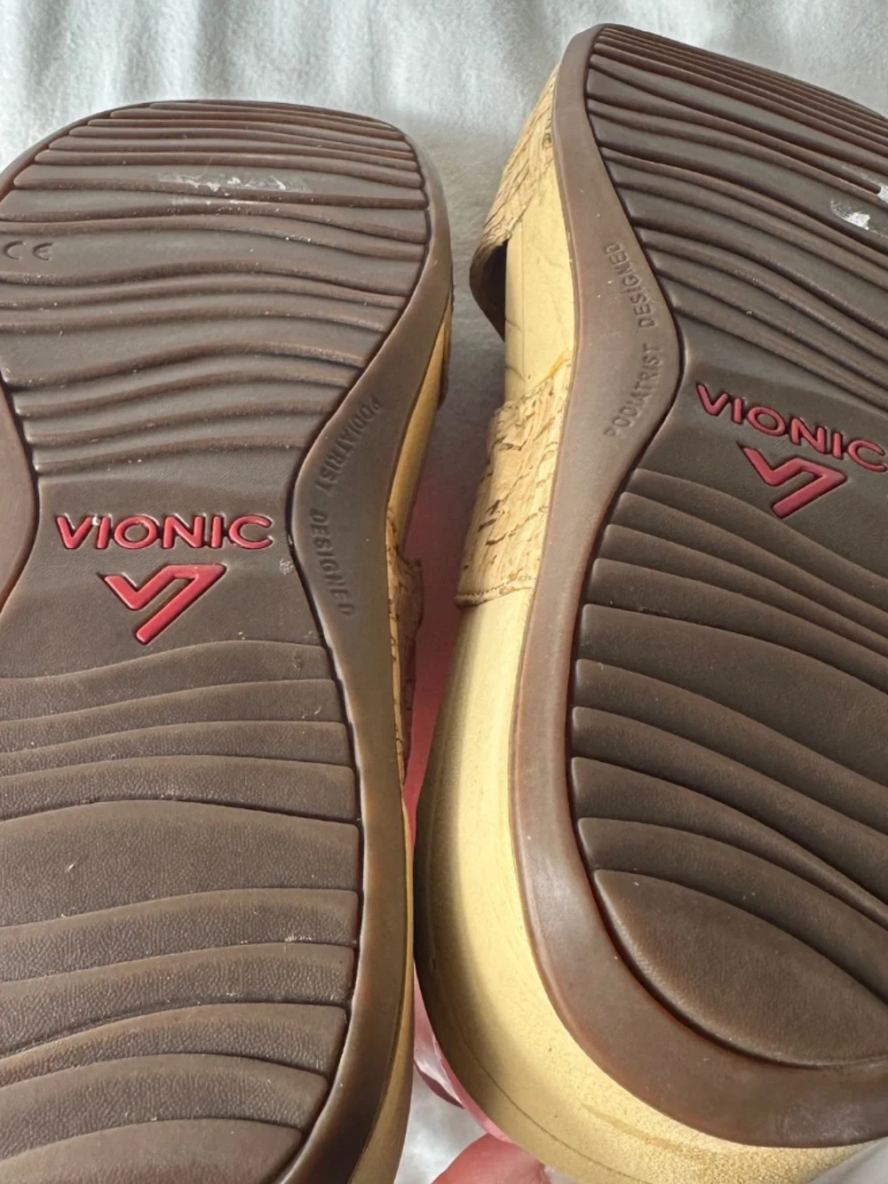 Vionic | Shoes | Vionic Rio Pacific Slides Sandals Womens Sz 8 Platform ...